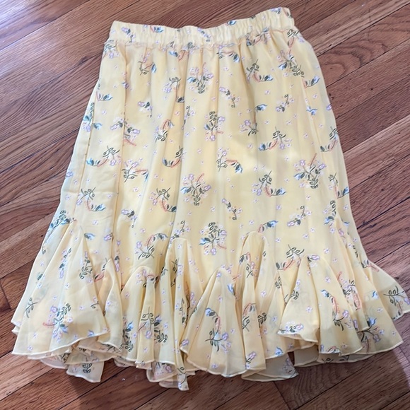 yakira bella | Skirts | Yakira Bella Floral Skirt | Poshmark